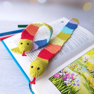 Crochet Snake Bookmark Pattern for Beginner, Rainbow Amigurumi Animal ...