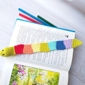 Crochet Snake Bookmark Pattern for Beginner, Rainbow Amigurumi Animal ...