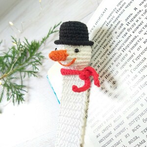Snowman Crochet Bookmark Pattern, Christmas Amigurumi Snowman Ornament ...