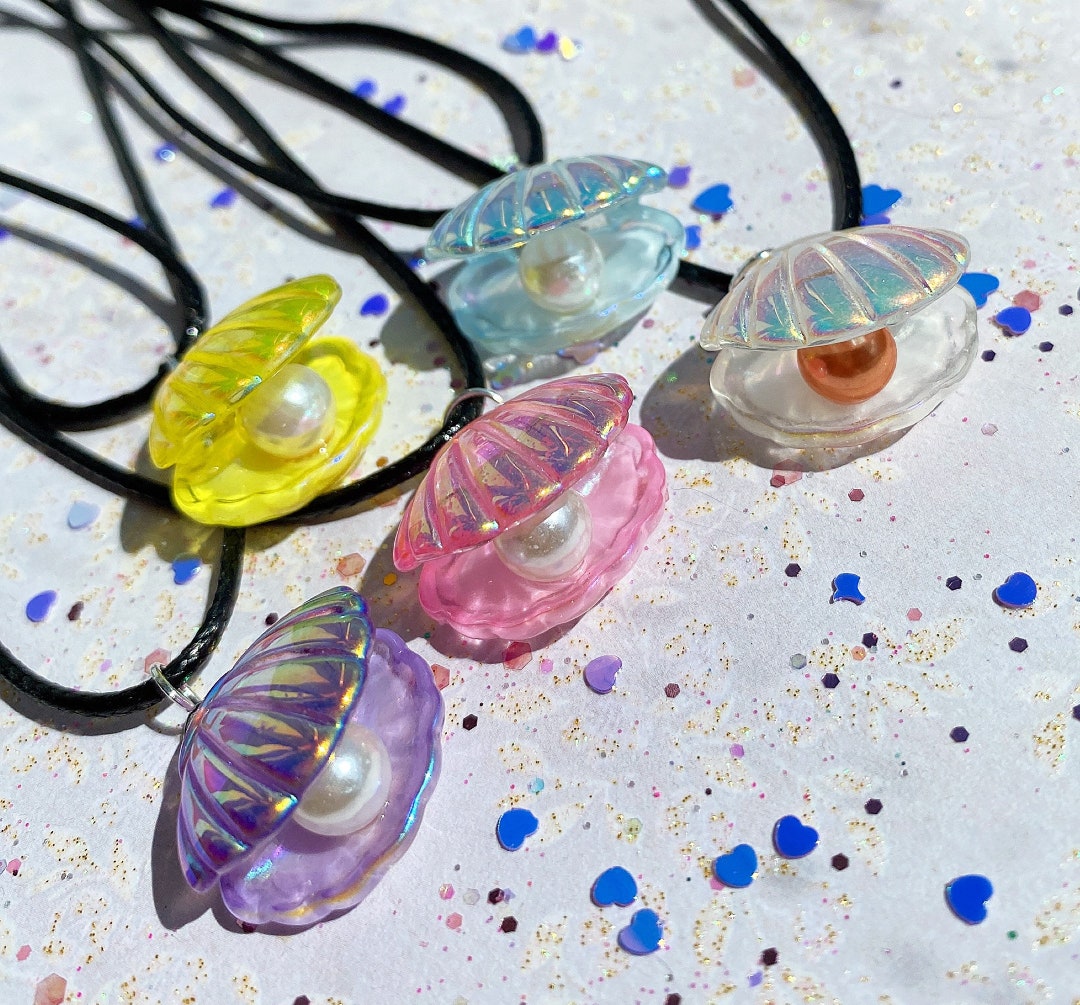 Resin Shell & Pearl Charm Necklace: Boho Kawaii Jewelry - Etsy UK