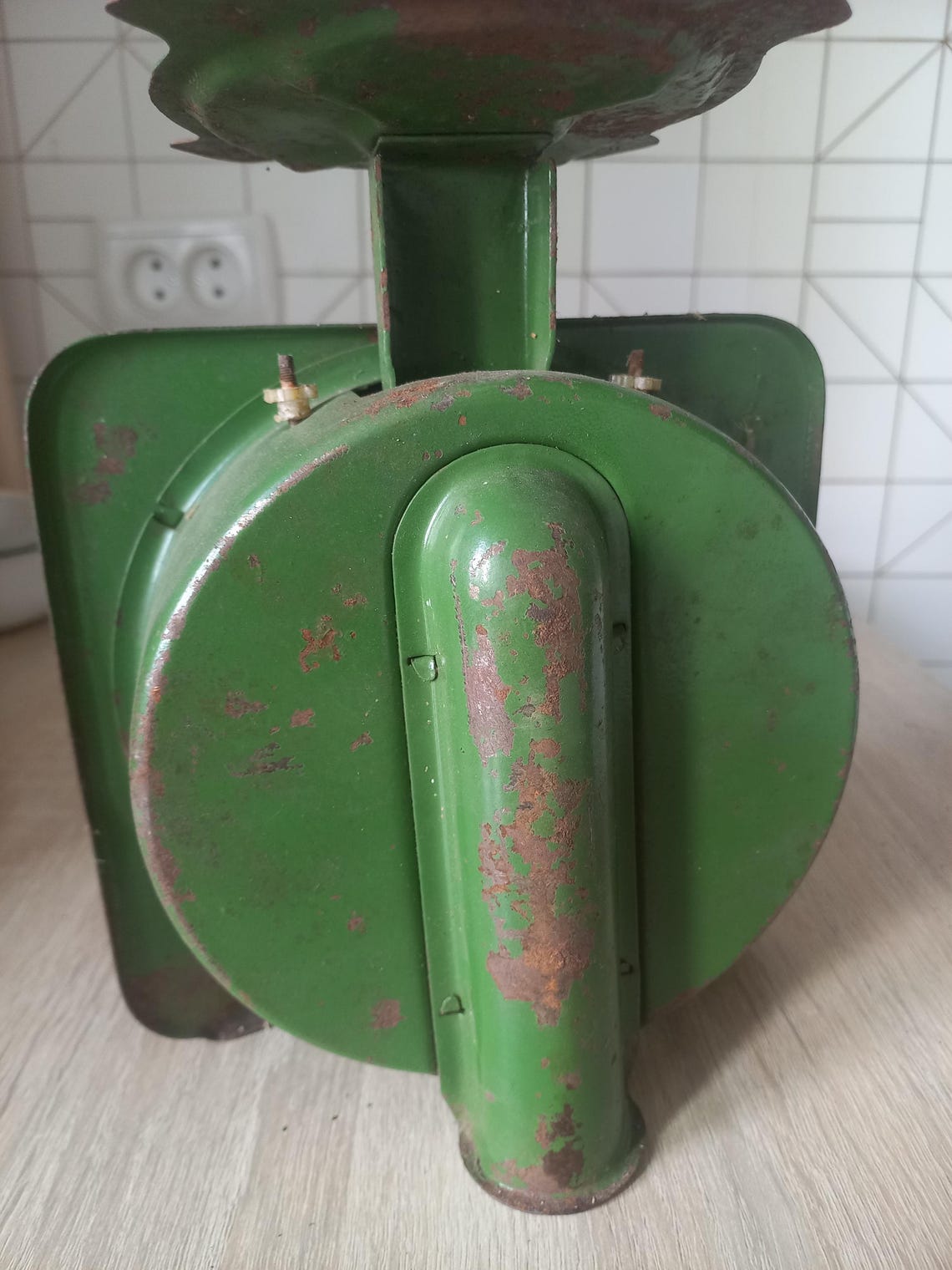 Vintage Primitive Household Kitchen Appliances Kitchen Scales Poor ...