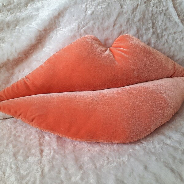 Lips Pillow - Etsy