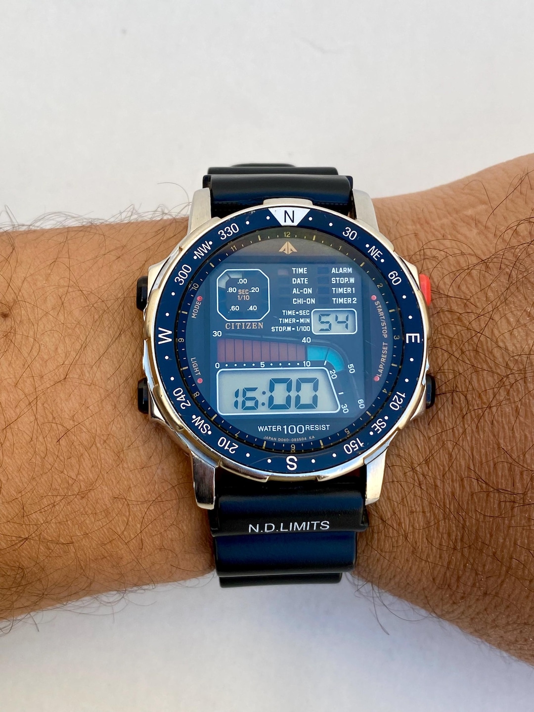 Vintage CITIZEN Windsurfer D060 Quartz Watch Mens - Etsy