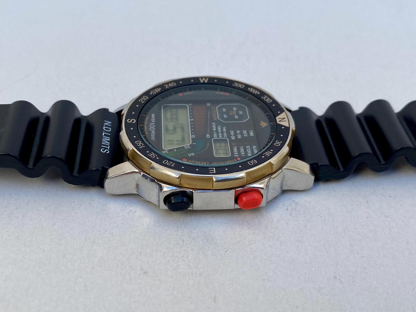 Vintage CITIZEN Windsurfer D060 Quartz Watch Mens - Etsy