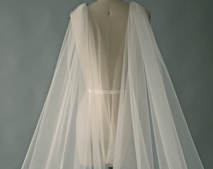 Draped Cape Veil Delilah - Etsy