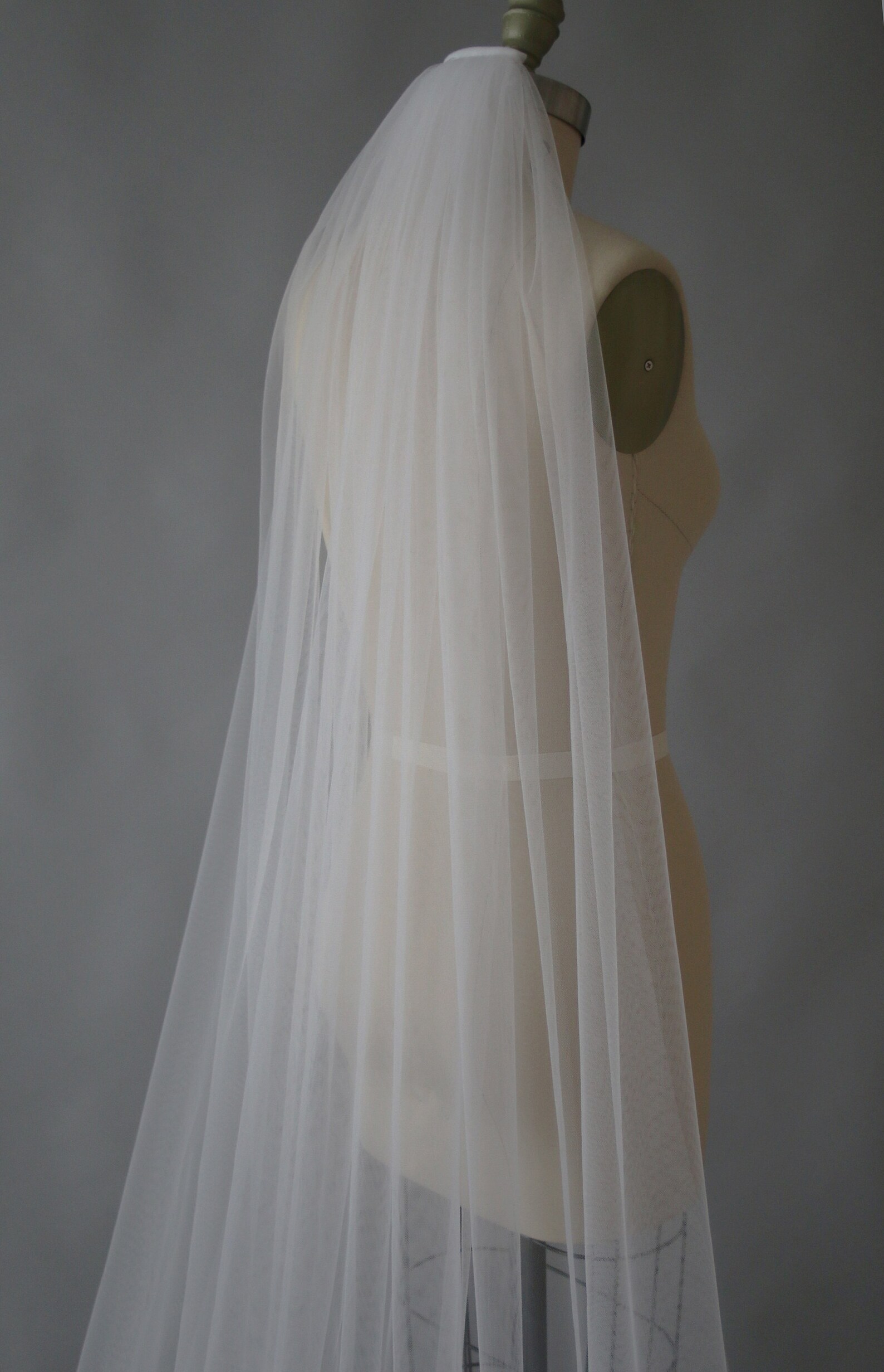CLAUDE Sheer Simple One Tier Veil Cathedral Veil White - Etsy