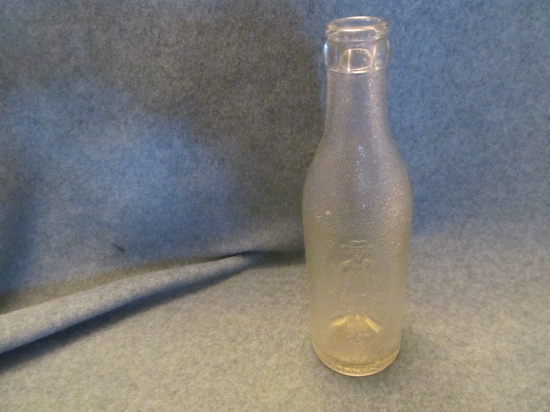 Vintage Quaker Bottle Used as a Sprinkler for Ironing Years Ago, From ...