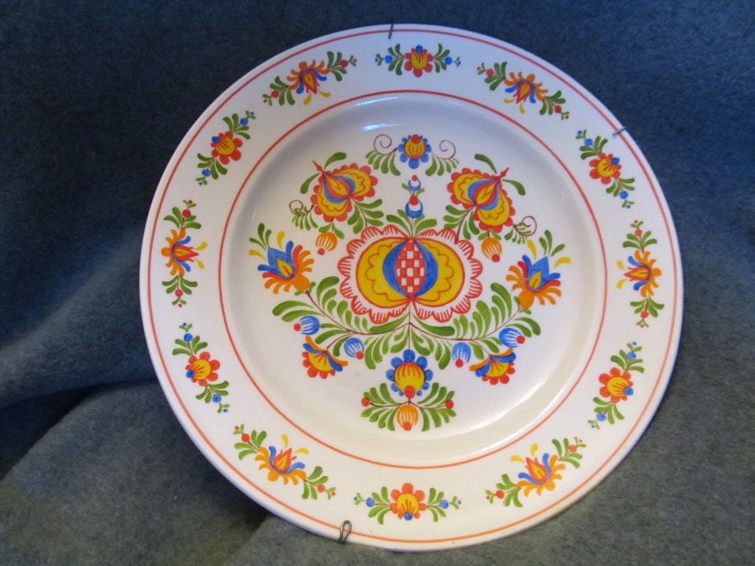 Beautiful Hand Painted Plate From Czechoslavakia, Nice Plate as Gift or ...