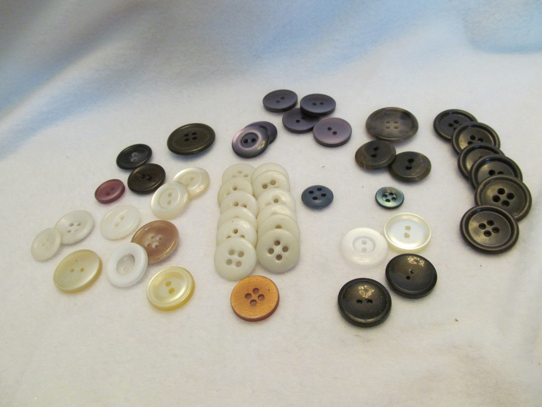 Button , Button Who's Got the Button, Nice Batch of Buttons, Nice ...