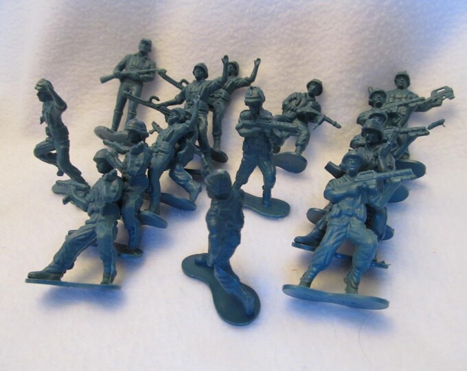 Vintage Plastic Army Men Toy Figures, Group of Army Men in a Grayish ...