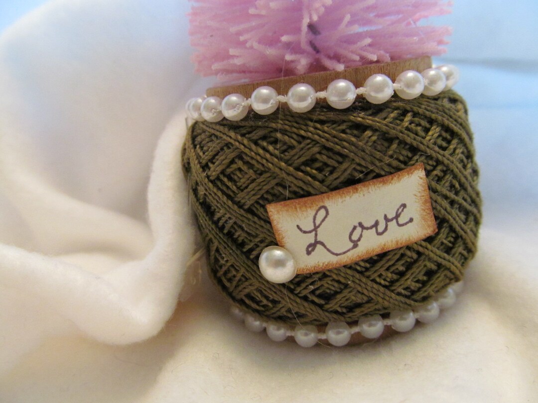 Hand Decorated Vintage Spool With Olive Thread, Wooden Spool With Olive ...