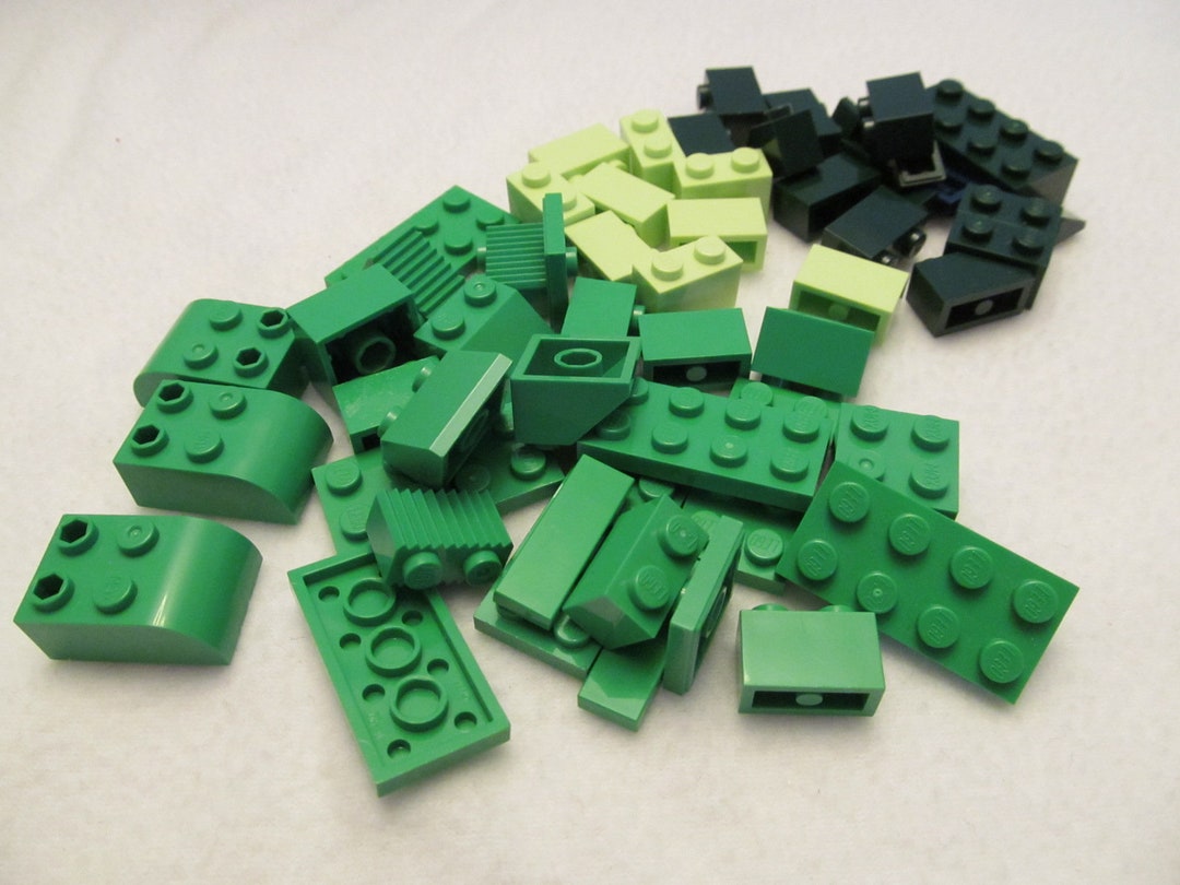 Three Shades of Green Legos, 9 Pale Green, 19 Forest Green and 28 Green ...