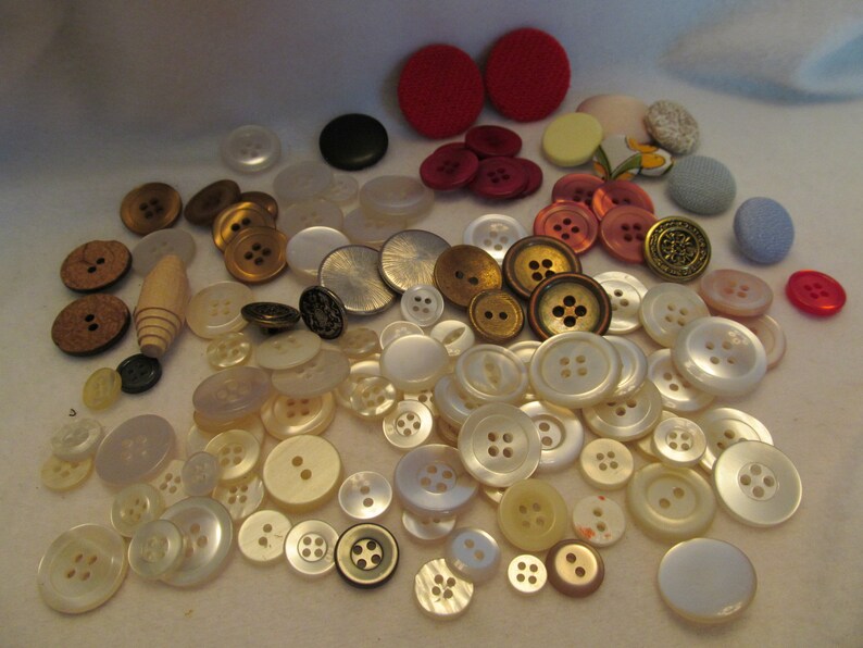 Large Bag of Buttons Great Mixture Mixed Color Plastic - Etsy