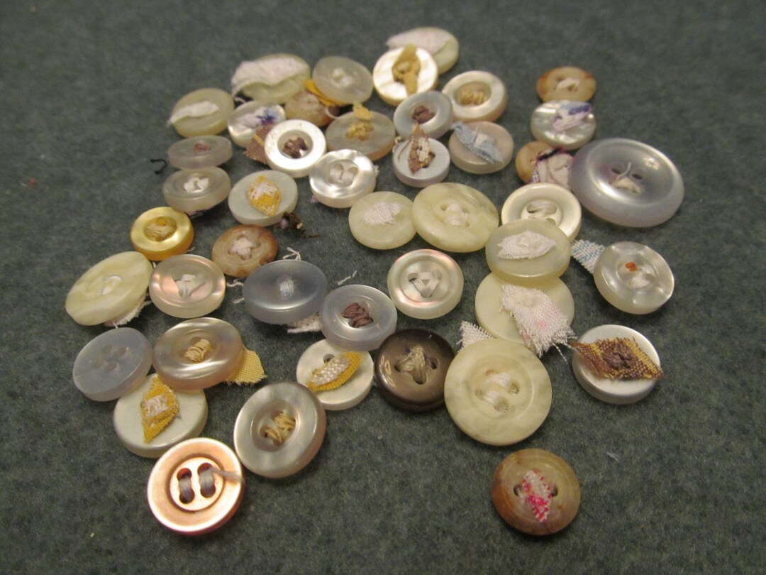 Mixed Bog of Used Buttons, Multiple Sizes, Mix of Tan and Beige Colored ...