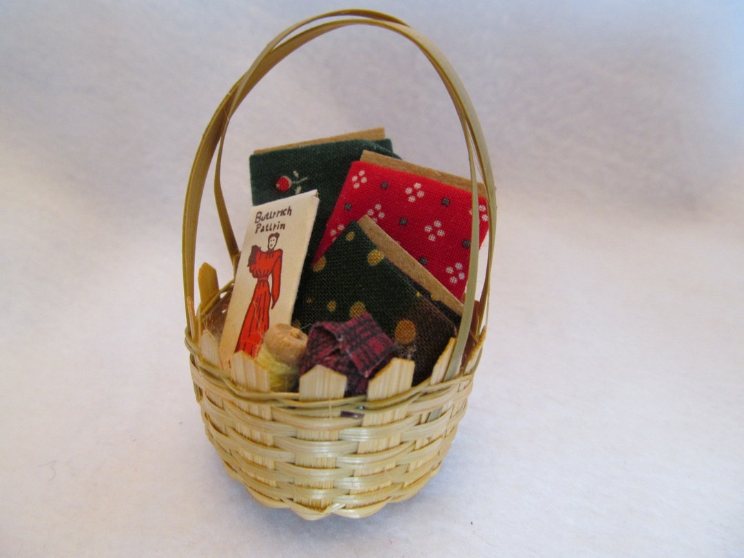 Vintage Small Sewing Basket With Bolts of Fabric, Paper Pattern, Thread ...