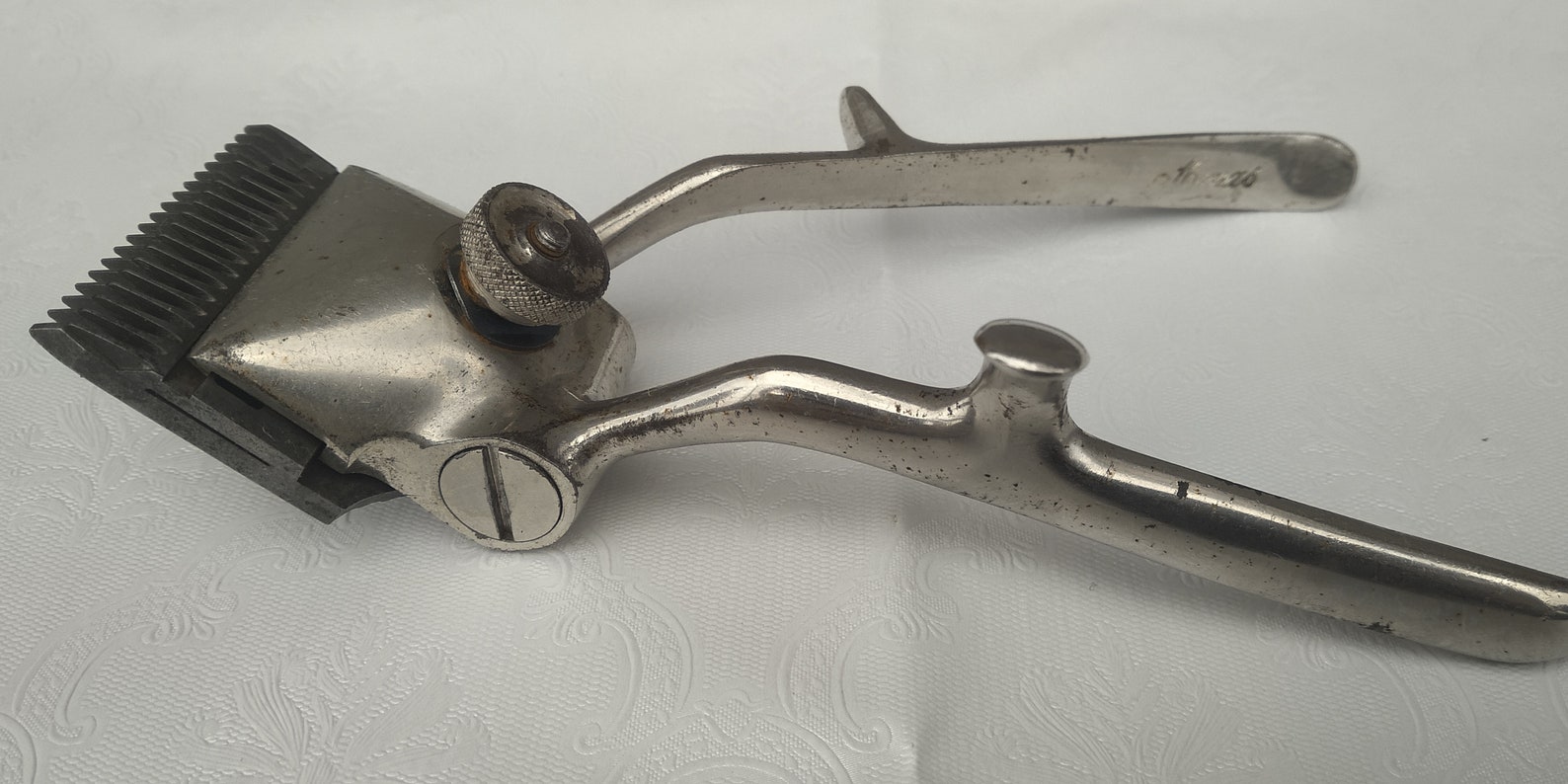 Vintage Manual Hair Clipper No.1, Old Barber Hand Trimmer, Retro Barber ...