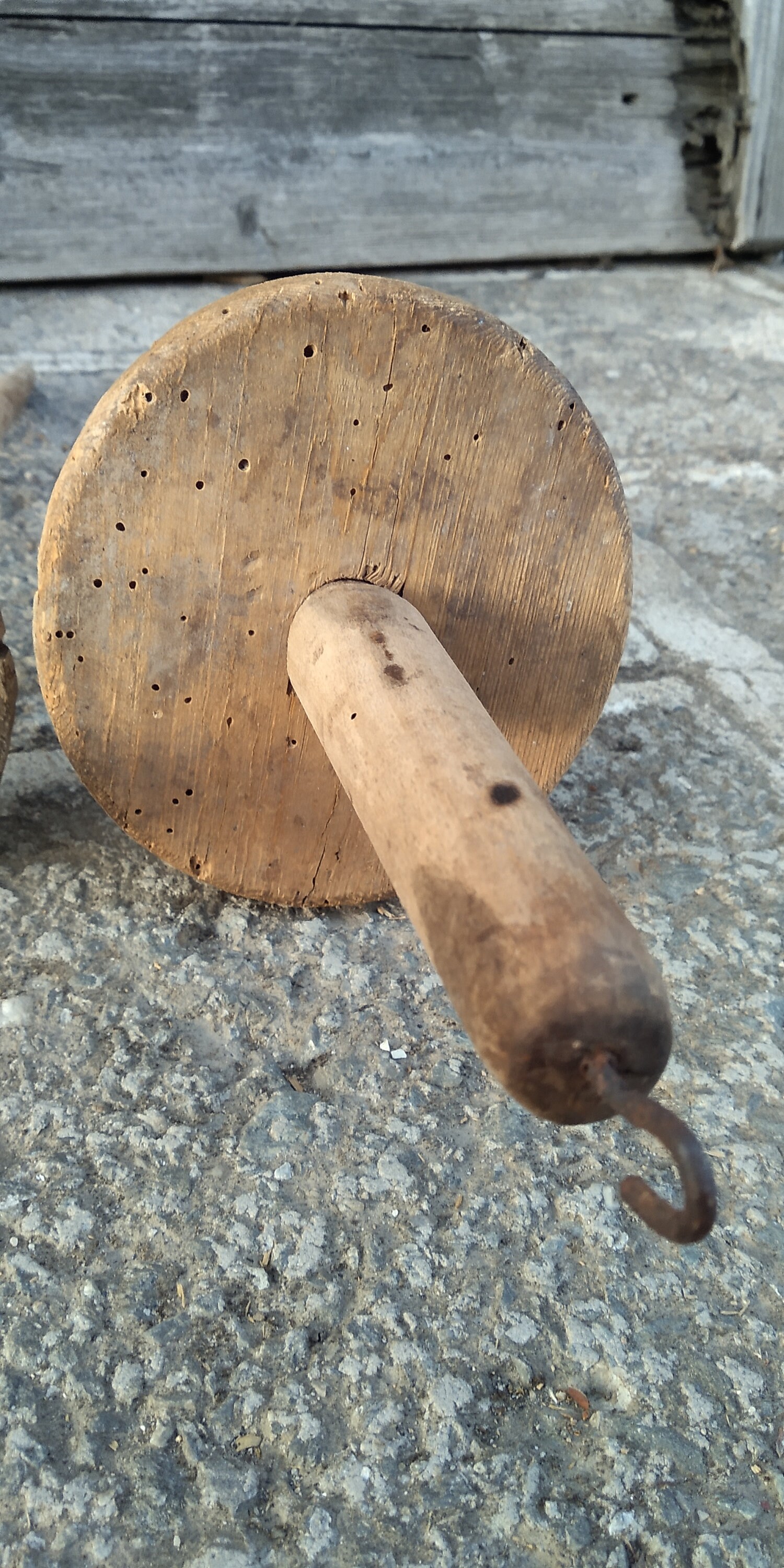 Set of 2 Antique Hand Carved Wooden Spindles, Primitive Wooden Spinning ...