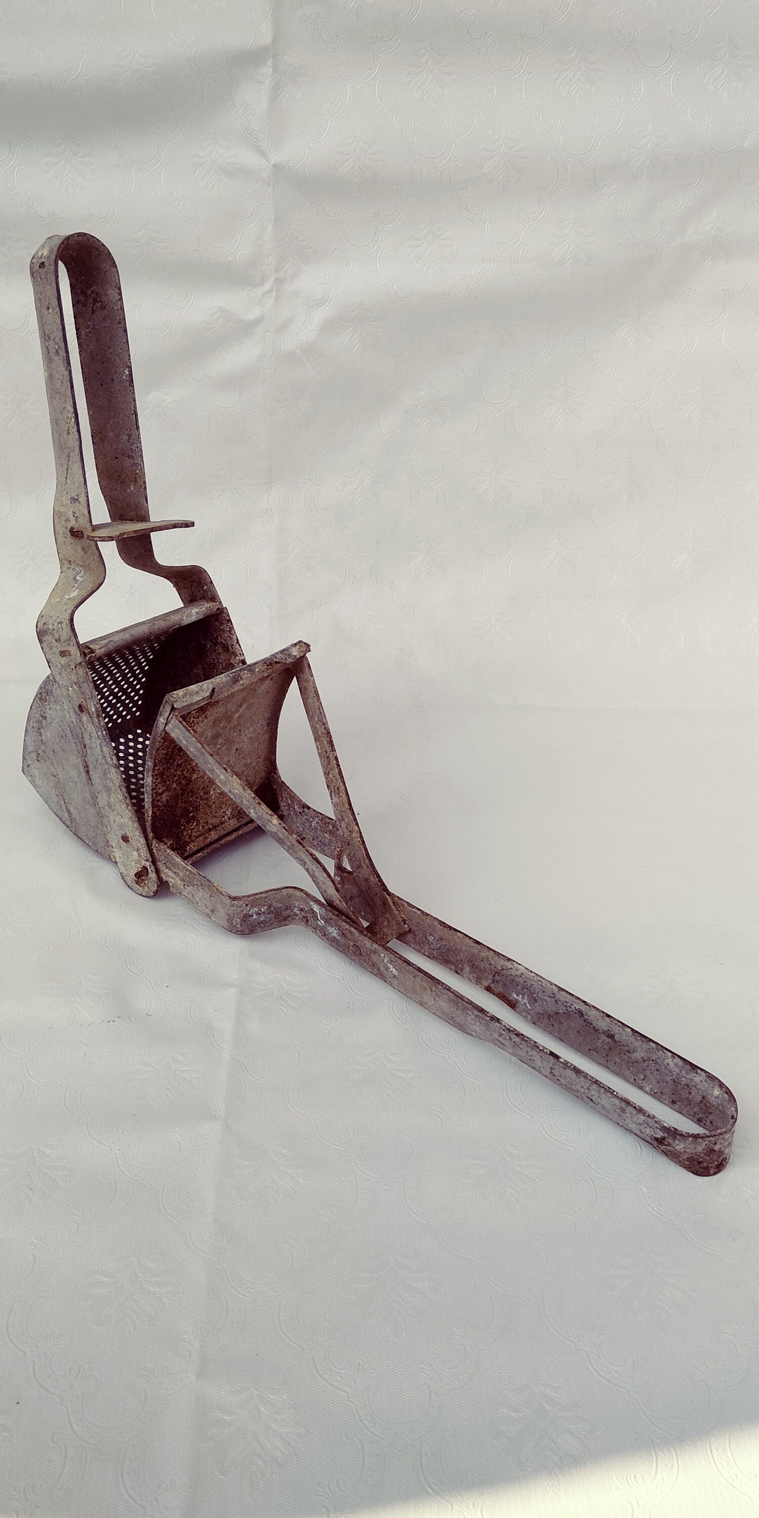 Vintage Metal Patato Press Rusty Patato Hand Press Ancient - Etsy