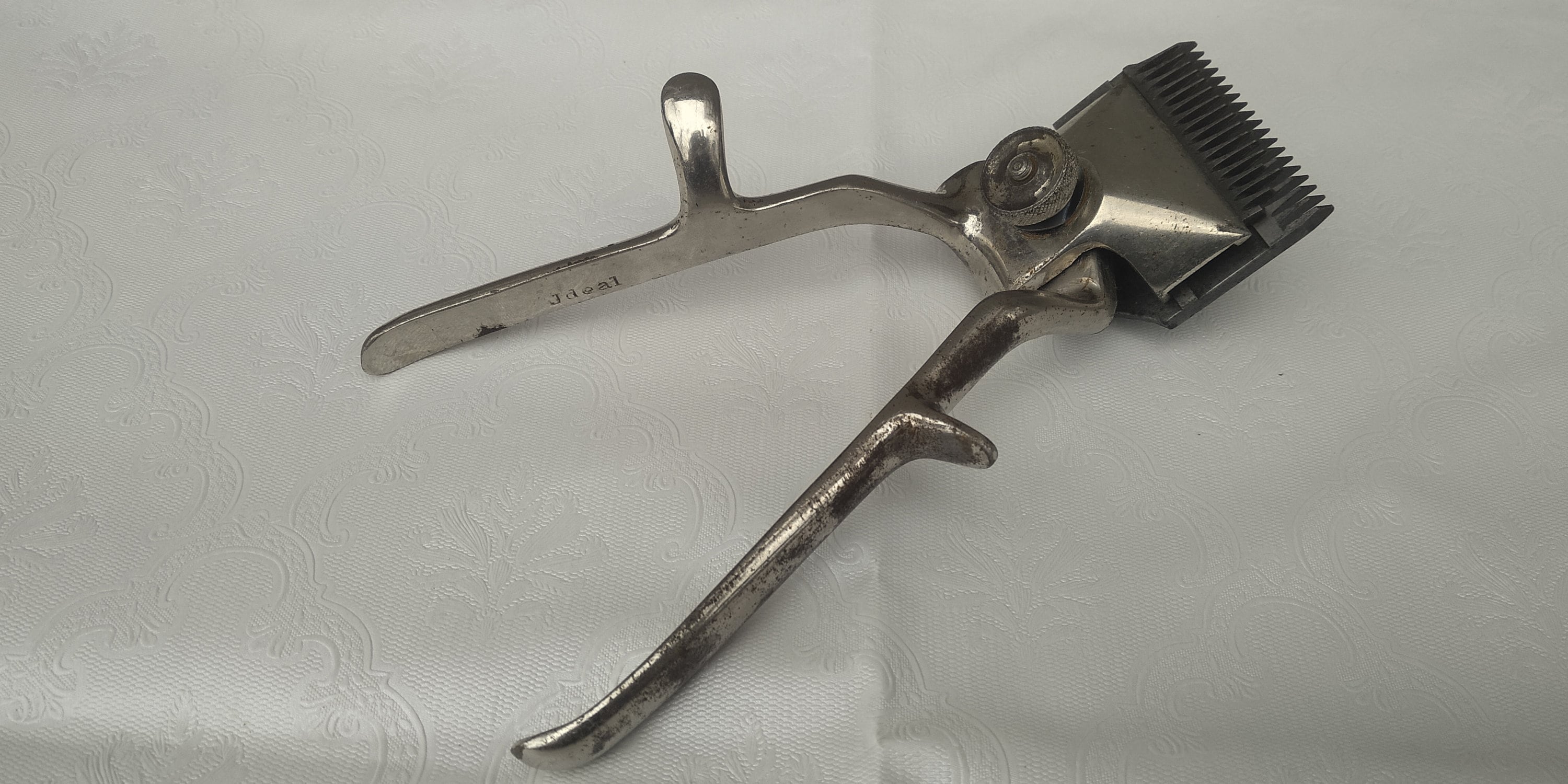 Vintage Manual Hair Clipper No.1, Old Barber Hand Trimmer, Retro Barber ...