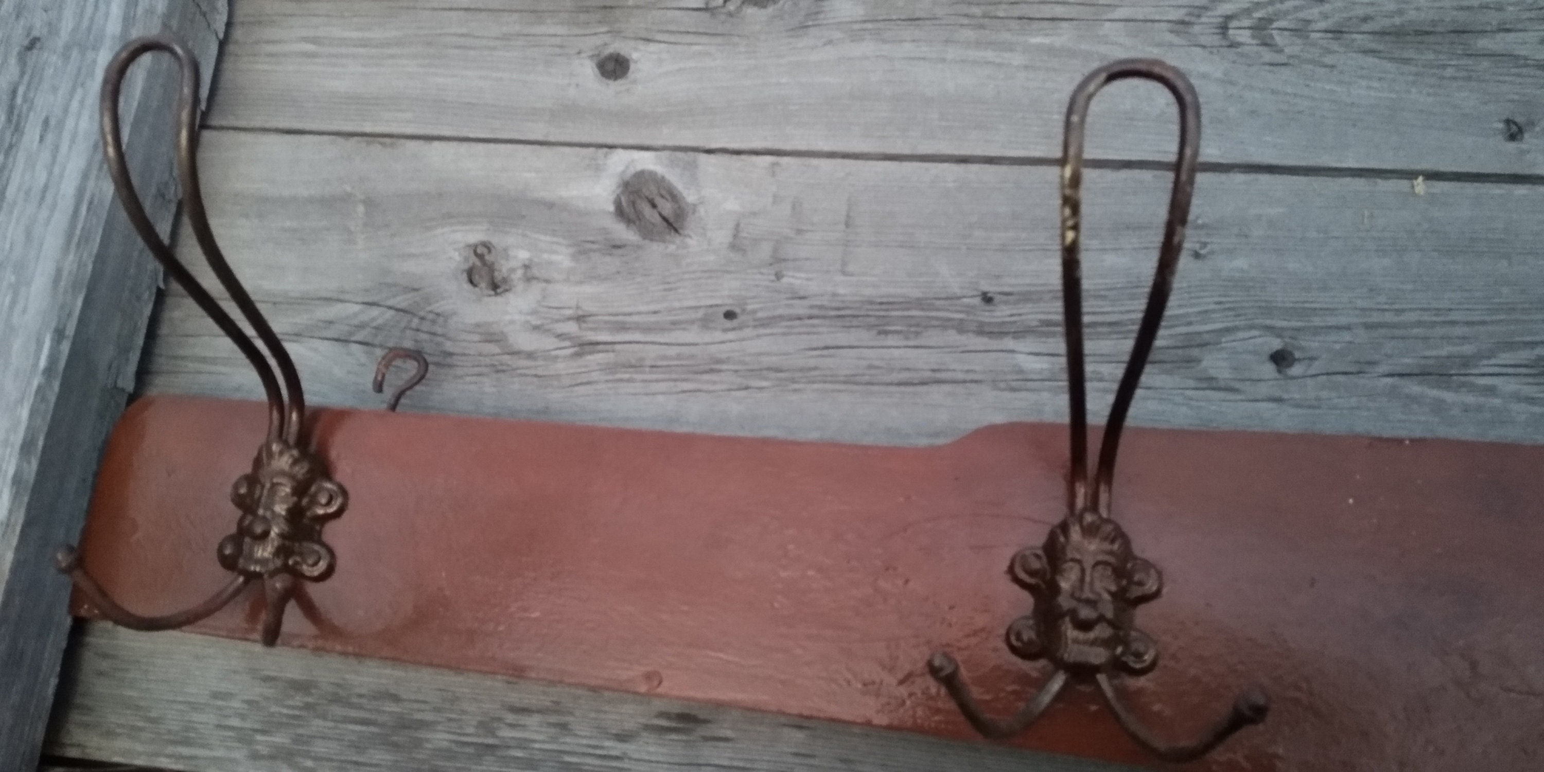 Vintage Wooden Hanger// Rustic Wall Hanger// Antique Clothes Hanger ...