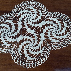 Set of 2 Vintage Handmade Crochet Ellipse Laces, Unique Bulgarian Hand ...