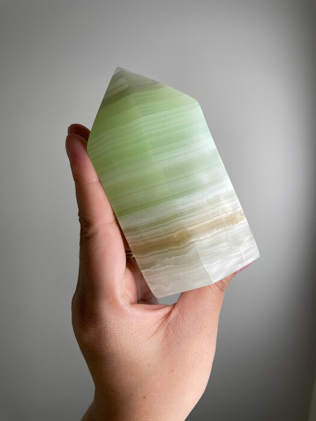 1.3 Lb Green Calcite Tower ~ UV Reactive - Etsy