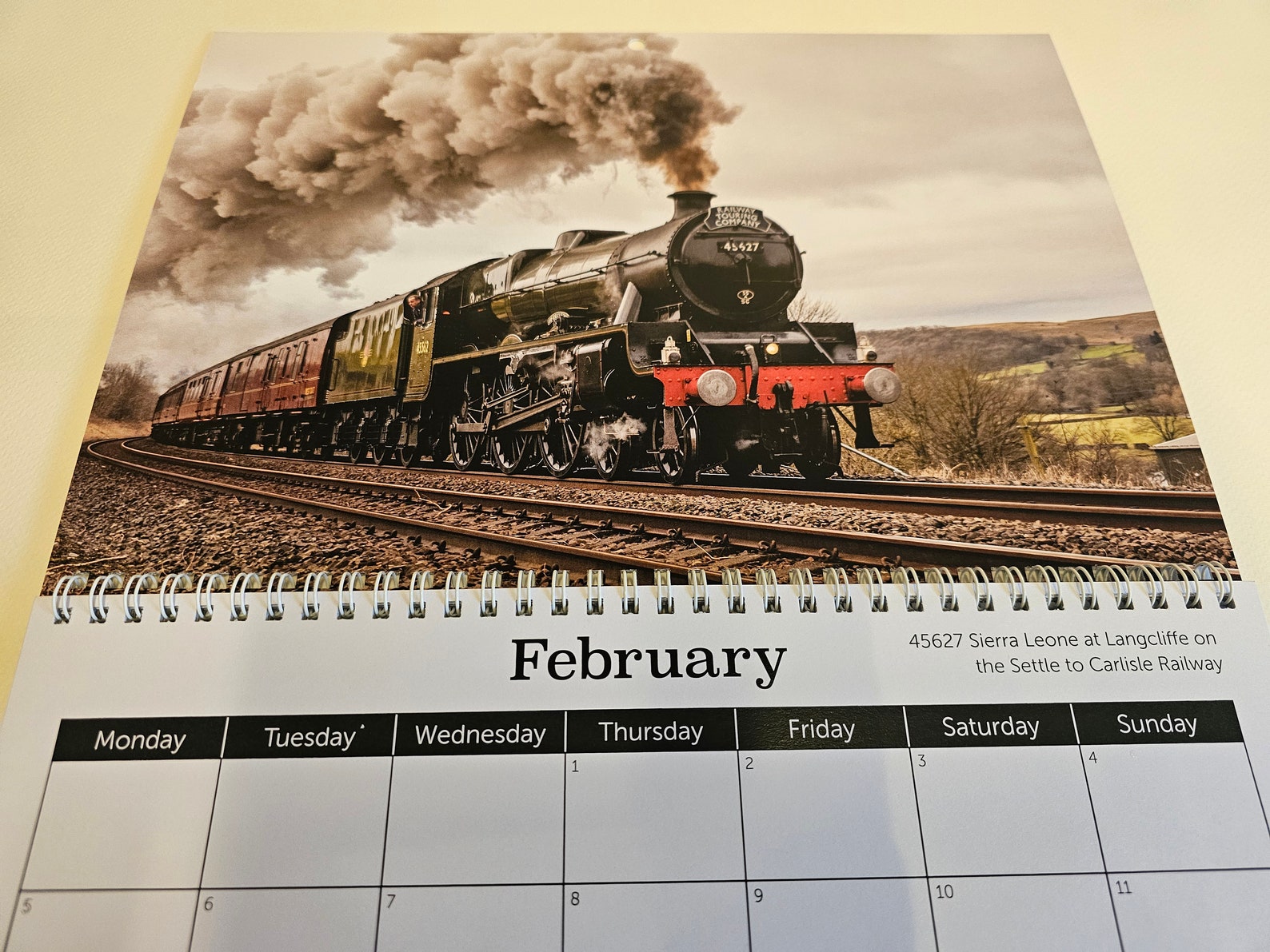 2024 Calendar, Beautiful Steam Locomotive Photographs in Iconic ...
