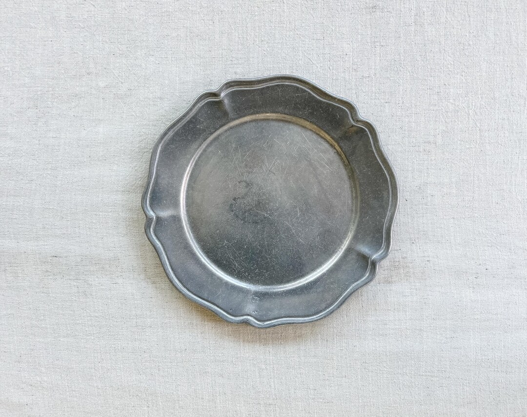 Vintage Pewter Plate - Etsy