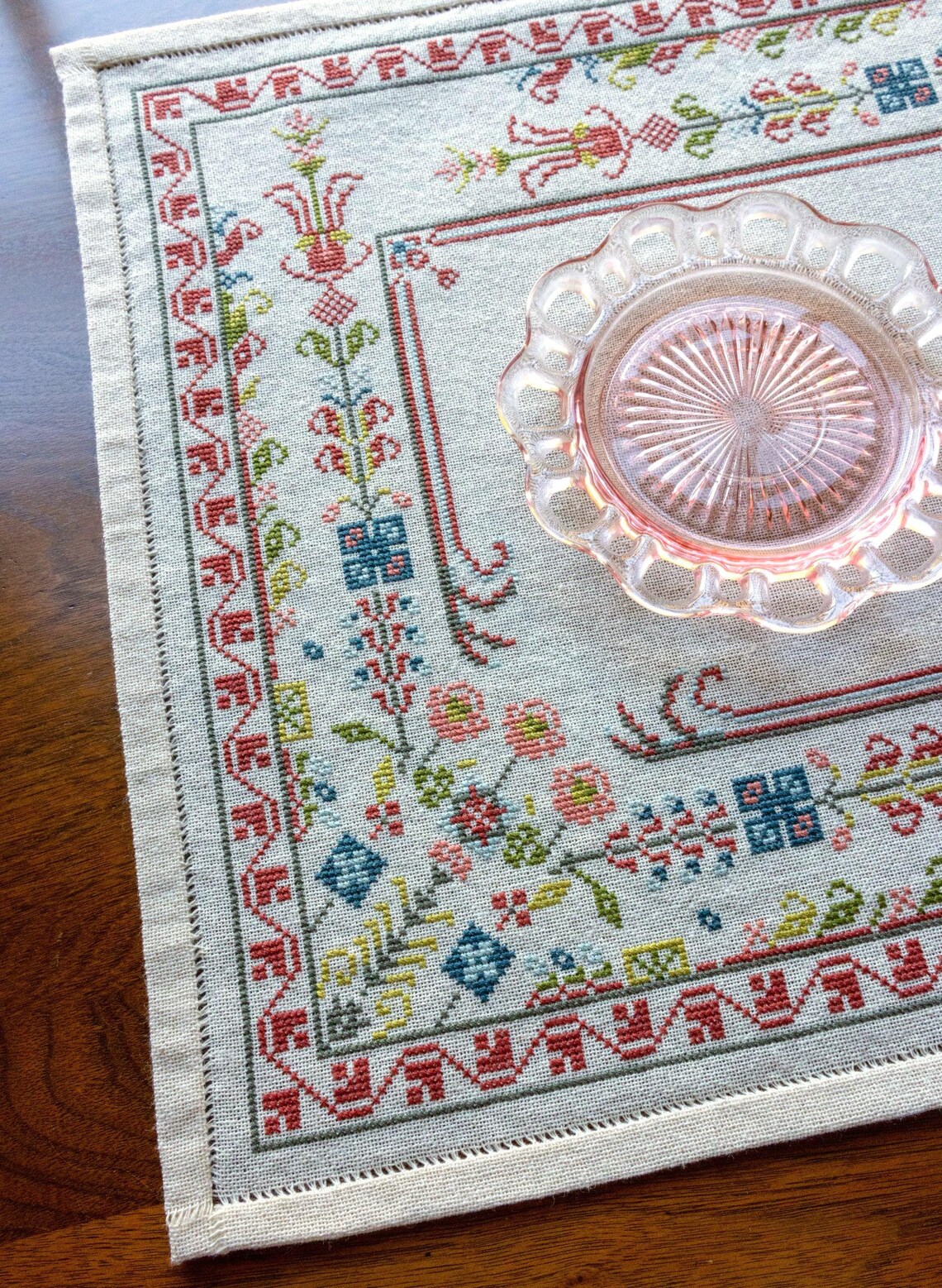 Evangeline Border Cross Stitch Kit: Avlea Folk Embroidery - Etsy