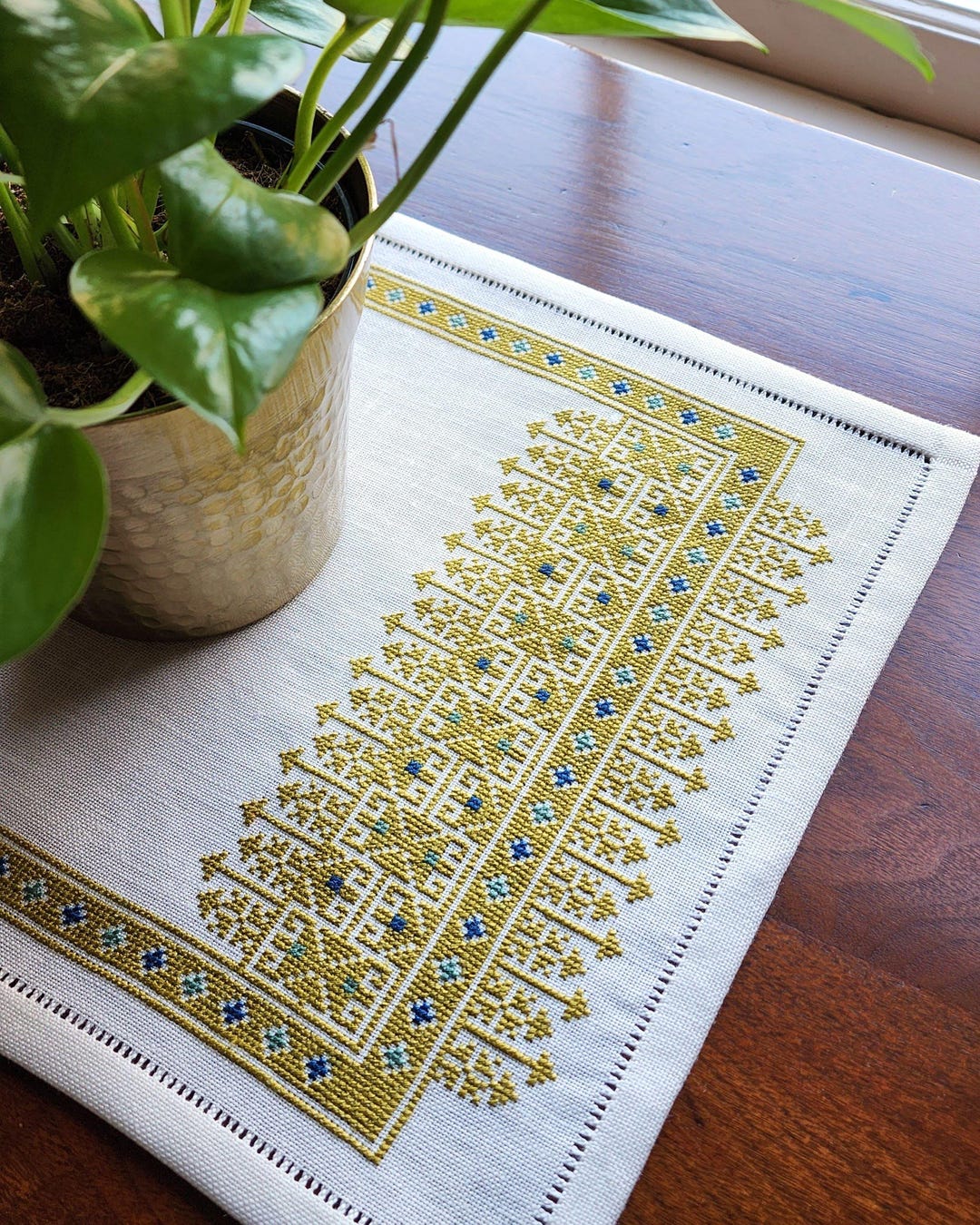 Cross Stitch Table Runner Kit 30ct European Linen Golden Celandine by ...