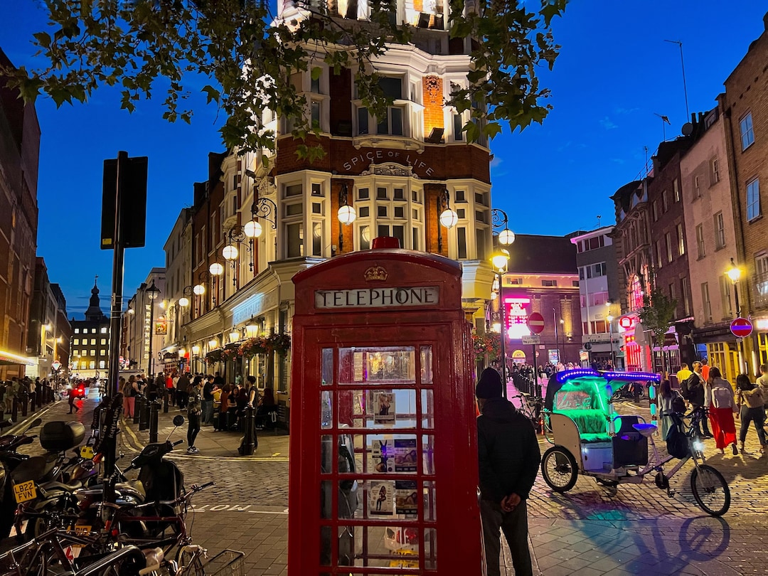 Soho Nightlife | London Streets Phone Box | Britain Europe | Hotel ...