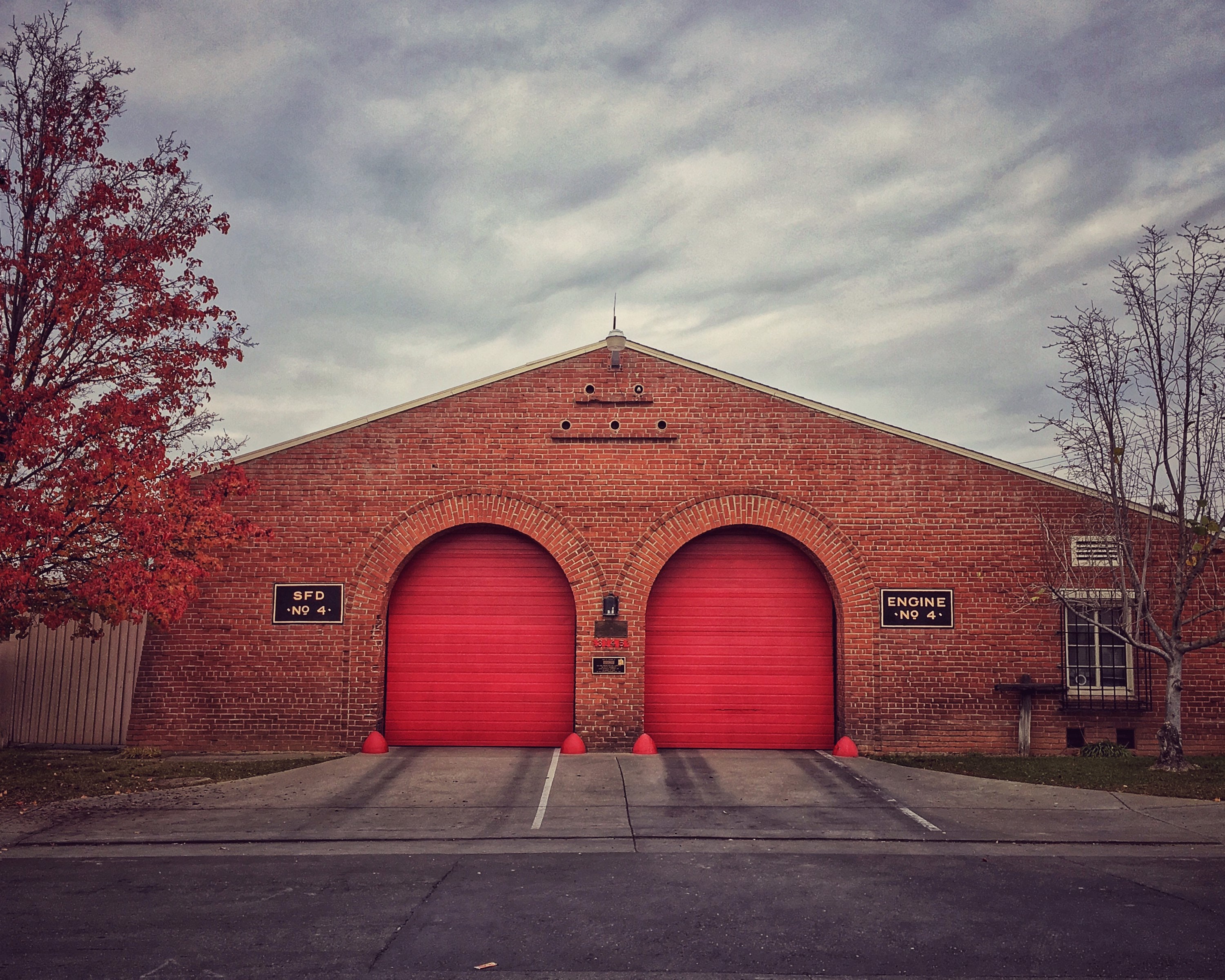 Engine No. 4 | Vintage Brick Fire Station | Sacramento California Fire ...