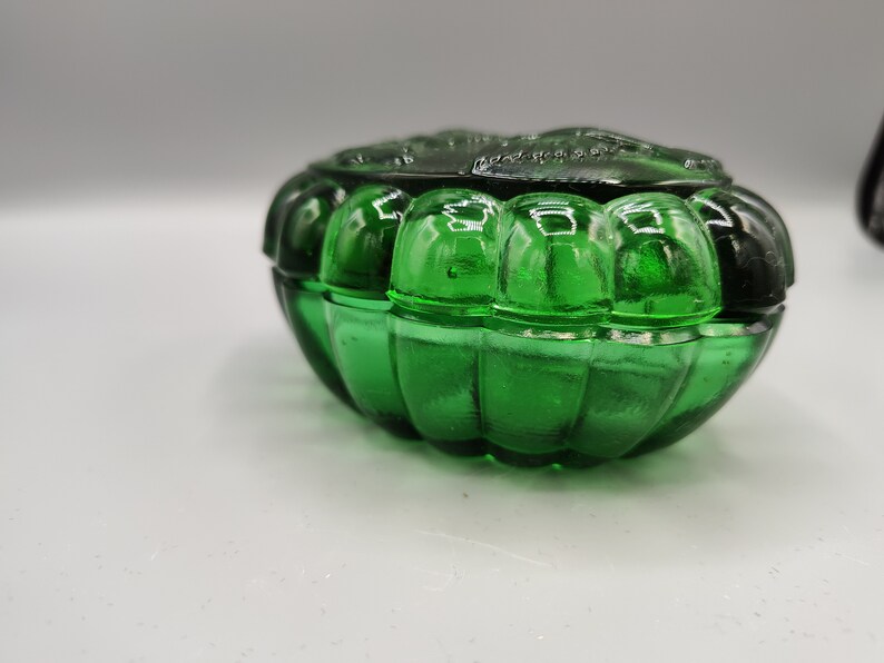 Rare Emerald Green Trinket - Rescue Me Vintage SE - Cristal Bohemia ...