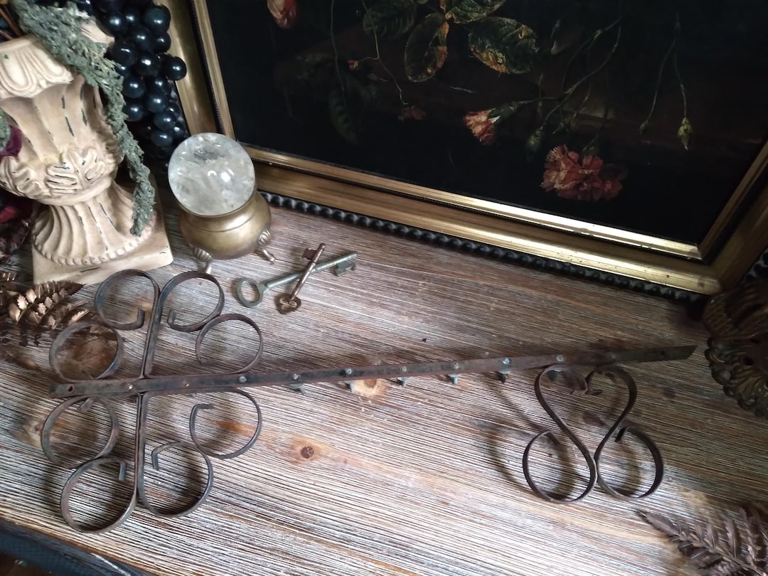 Rustic Vintage Iron Scroll Key Wall Hook Hanging / Primitive Key Rack ...
