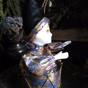 Moving Vintage Pierrot Clown Doll Music Box / Clown Automaton ...