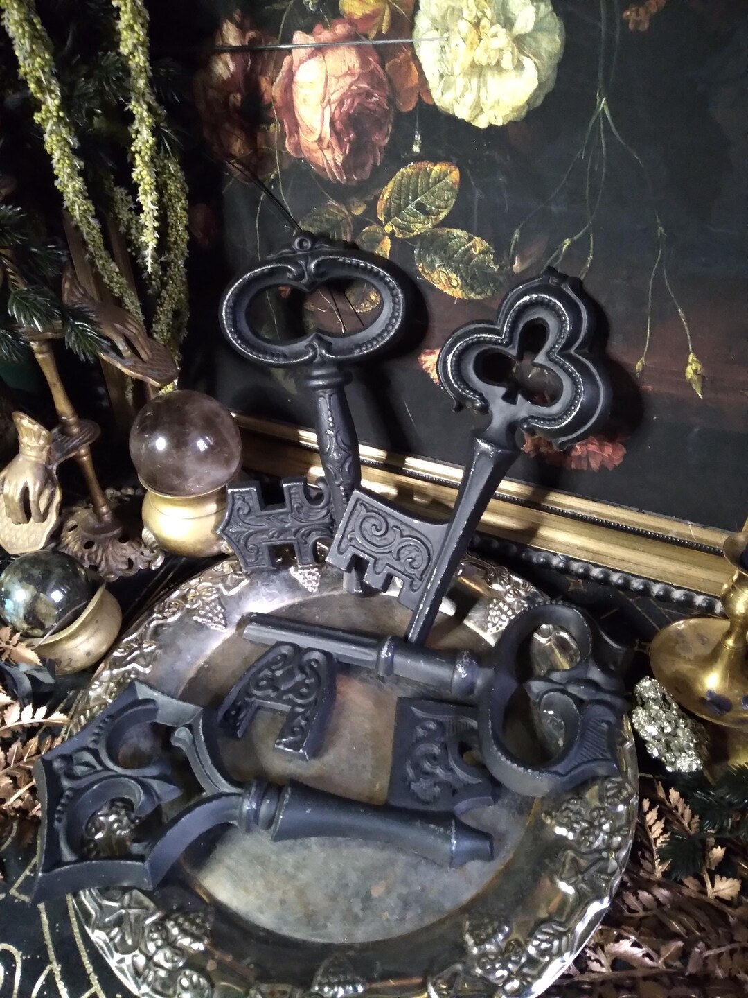 4 Vintage Baroque Key Wall Hangings / Hecate Altar Decor / Black Metal ...