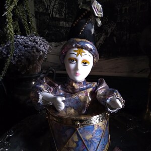 Moving Vintage Pierrot Clown Doll Music Box / Clown Automaton ...