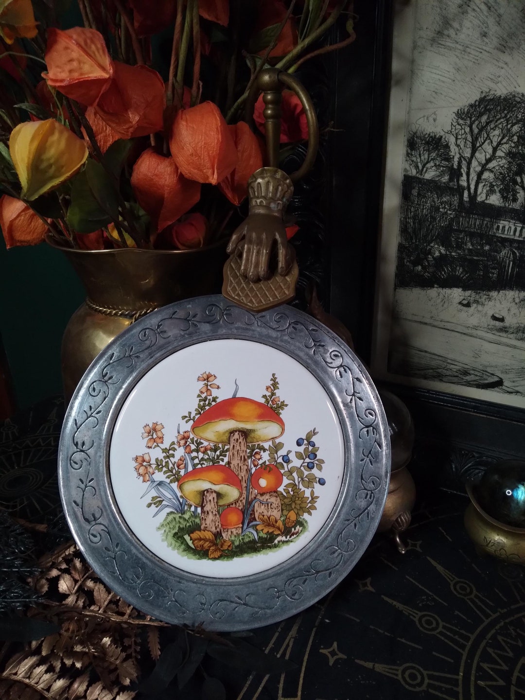 Vintage Mushroom Trivet / Fungi Ceramic and Metal Trivet / Pot & Pan ...