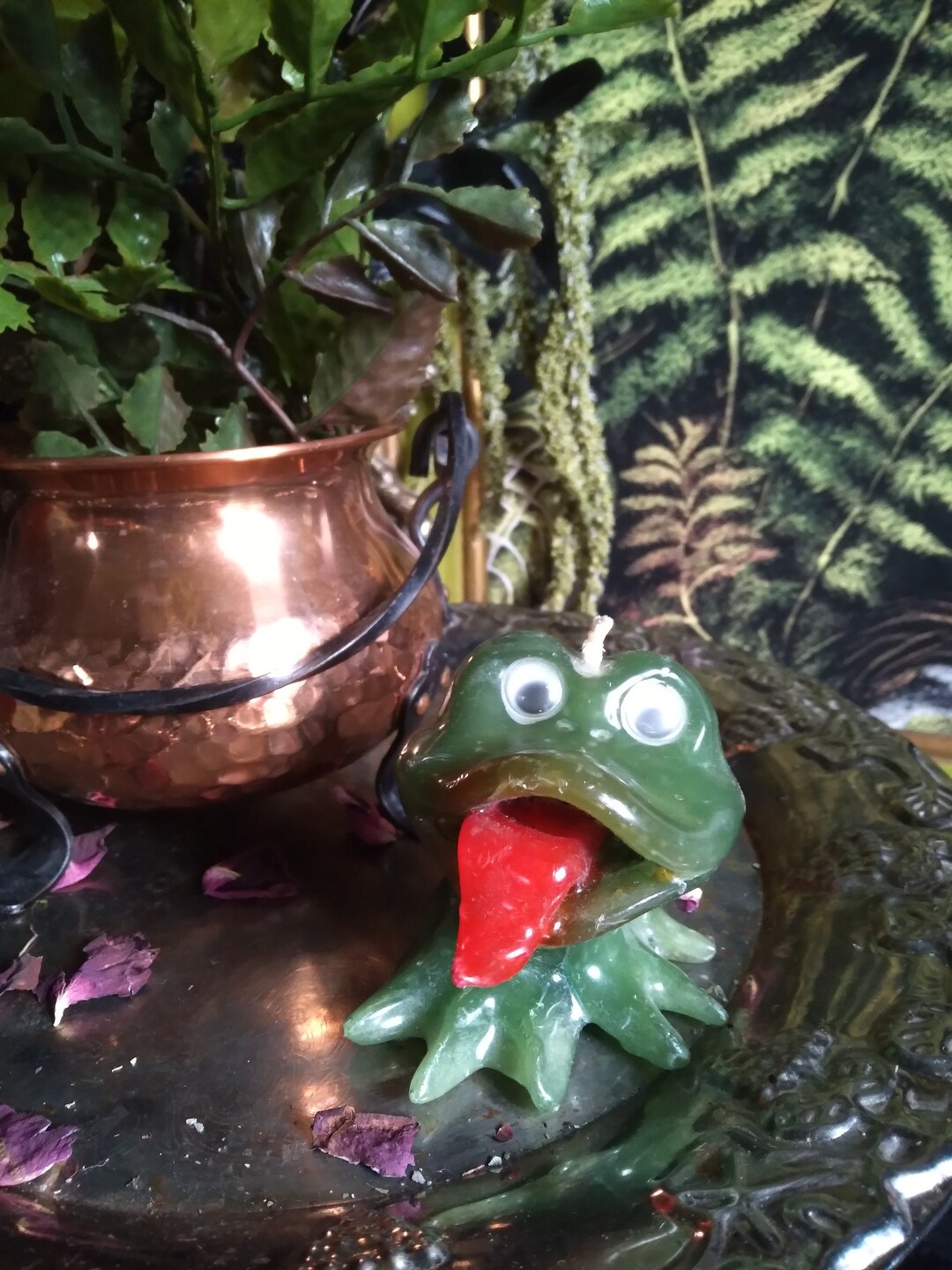 Vintage Wax Frog Candle / Frog Witches Familiar / Toad Totem / Witchy ...