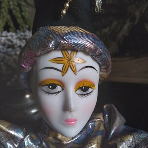 Moving Vintage Pierrot Clown Doll Music Box / Clown Automaton ...