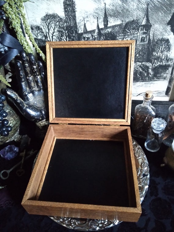 Vintage Wooden Altar Box / Rustic Wood Chest / Poppet… - Gem