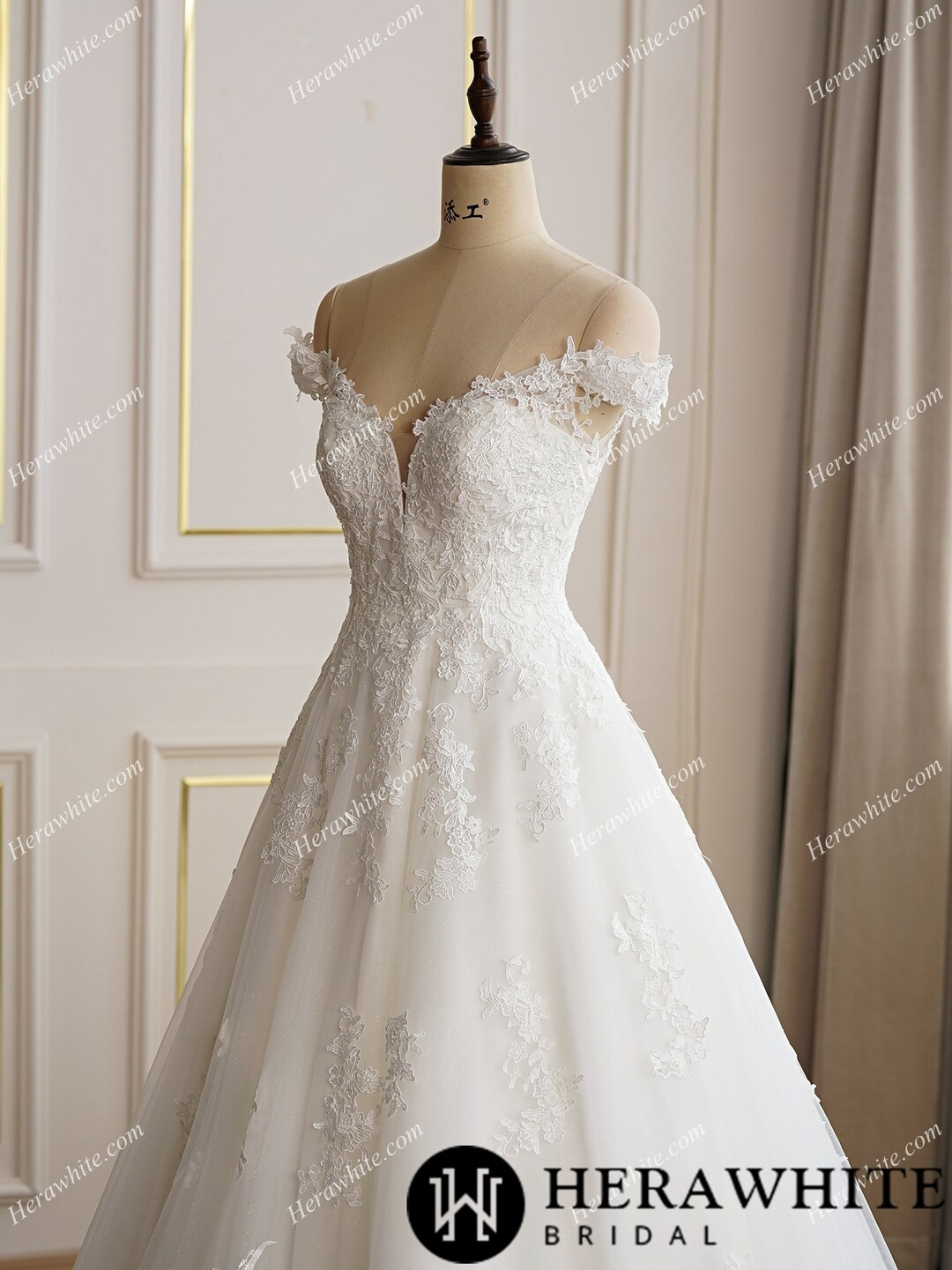 Stunning Classic Romantic, Princess, off the Shoulder, Lace Ball Gown ...
