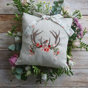 Embroidery Antler With Robin and Roses - Etsy