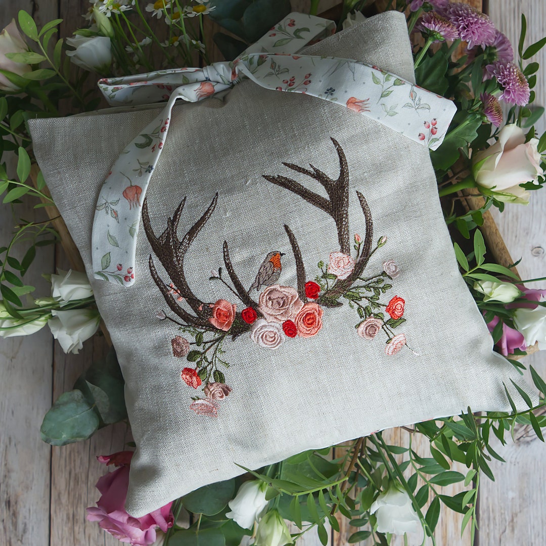 Embroidery Antler With Robin and Roses - Etsy