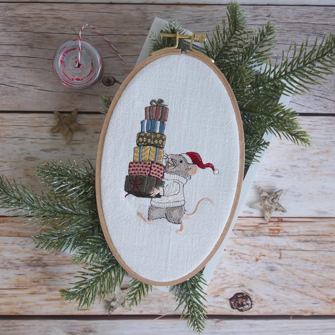Embroidery File Present Mouse - Christmas Embroidery File Mouse With ...