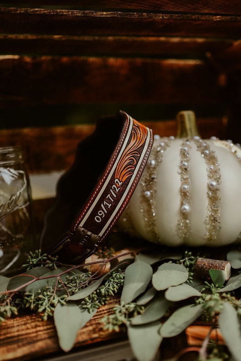 Custom Leather Garter - Etsy