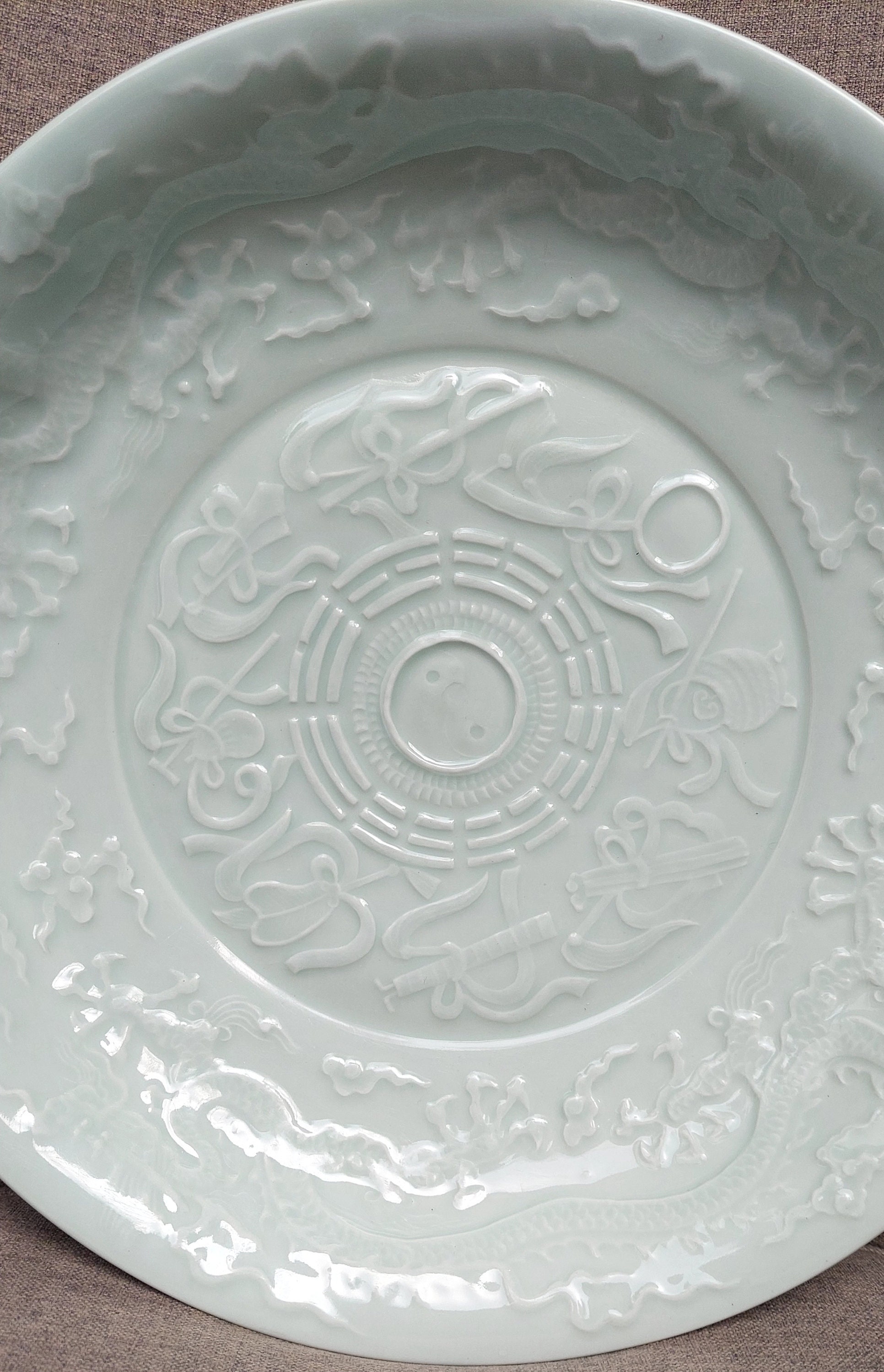 A Large Chinese Antique Ming Dynasty 'daoist Emblems' Porcelain Dish ...