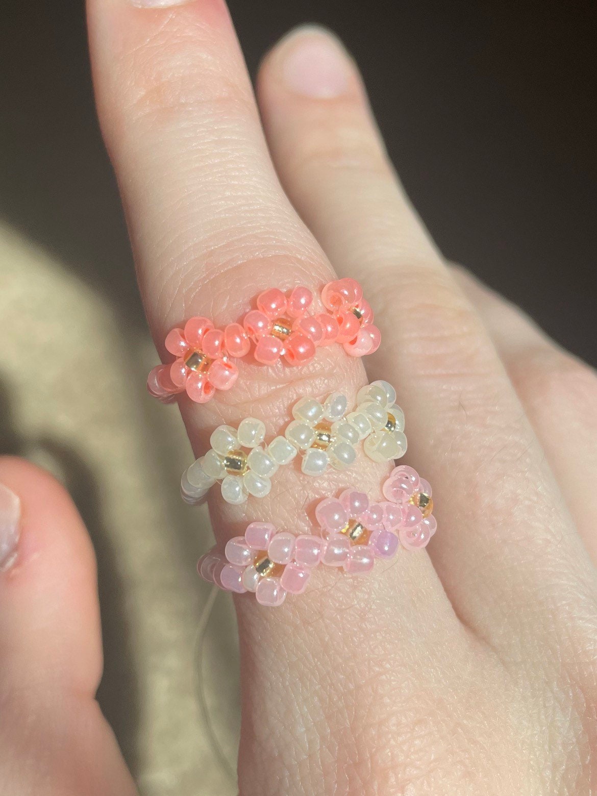 Dainty Daisy Bead Rings, Comfortable and Stretchy Beaded Flower Ring - Etsy
