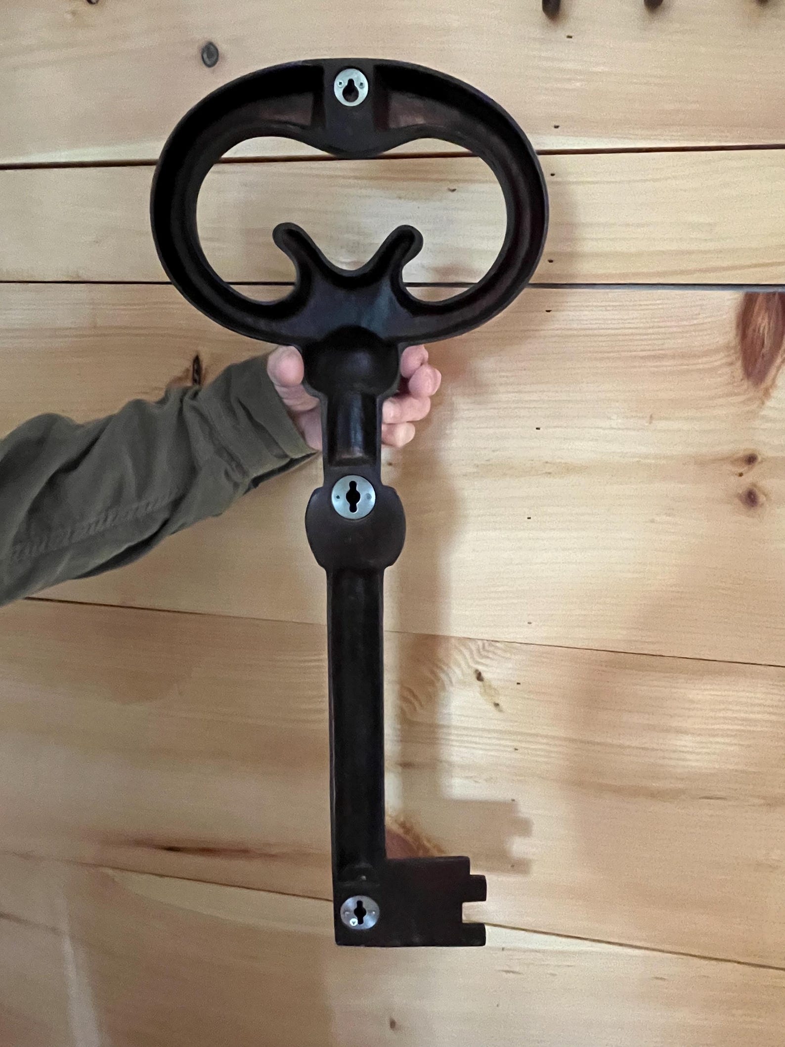 Vintage Large Metal Keys Set of Two Retro Wall Hanging Decor Farmhouse ...