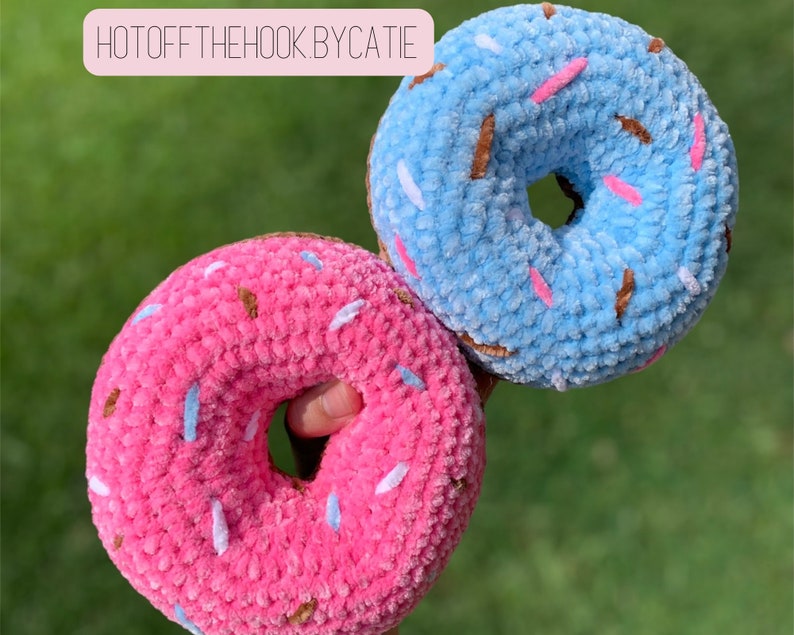 The Jumbo Donut Crochet Pattern PDF Pattern | Beginner Friendly Jumbo ...